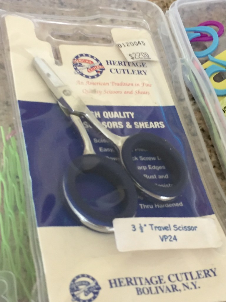 Traveling with Portable Craft Projects – Simply Made Kitchen and Crafts